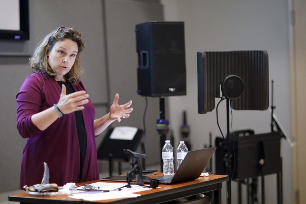 Successful Voiceover Artist Returns to Campus - Sound Arts and ...