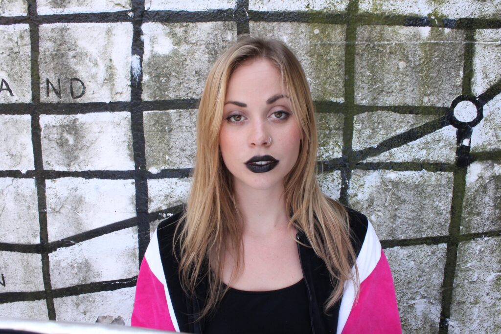 Hannah Viti Finds a Way to Channel Her Passion for Sound - Sound Arts ...